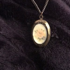 Jewelry | Vintage Rose Locket | Poshmark